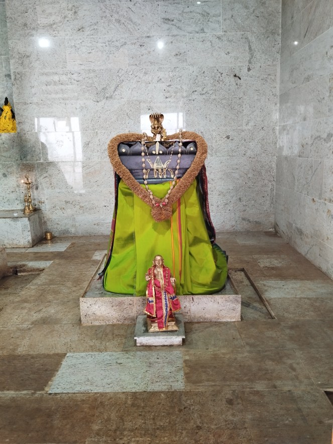 Madhwa – Find Madhwa philosophy slokas, festivals and dasara padagalu