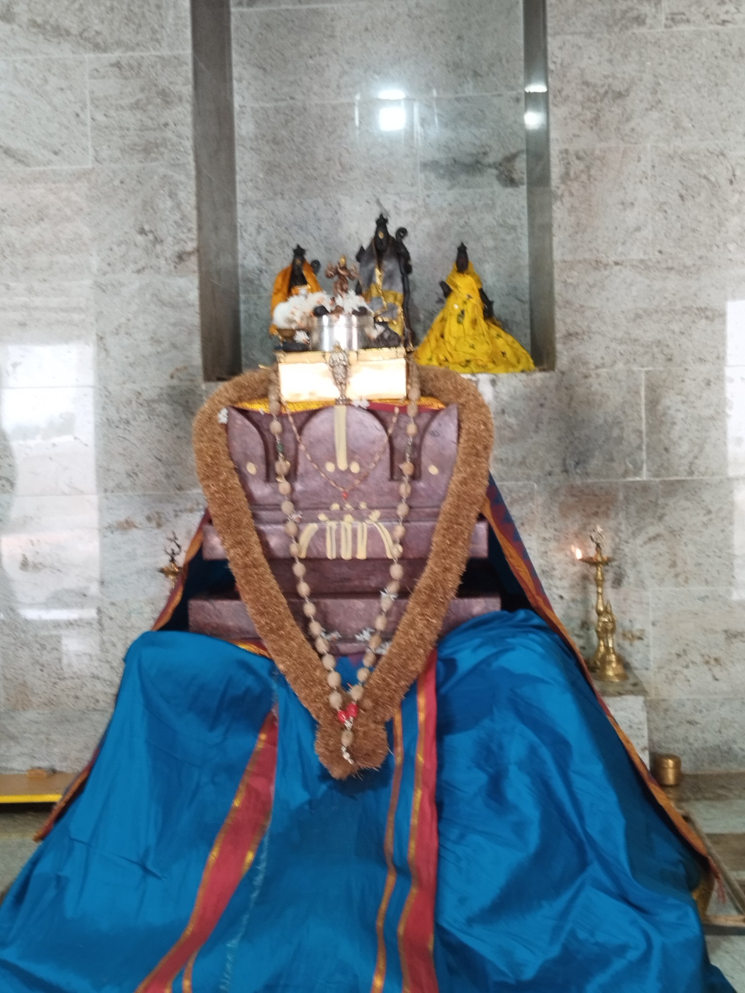Madhwa – Find Madhwa philosophy slokas, festivals and dasara padagalu